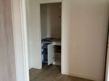 Location Appartement 2 pièces à Caen (14000) : à louer 2 pièces / 27m² Caen