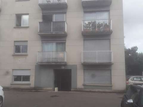 Location Appartement T1 à Chilly-Mazarin (91380) : à louer T1 / 28m² ...