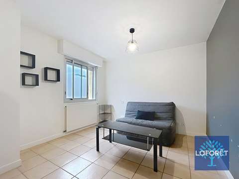 Location Appartement Studio Meublé à La Roche-sur-Yon (85000) : à louer ...