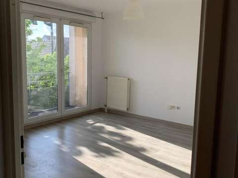 Location Appartement 2 pièces à Noisy-le-Grand (93160) : à louer 2 ...