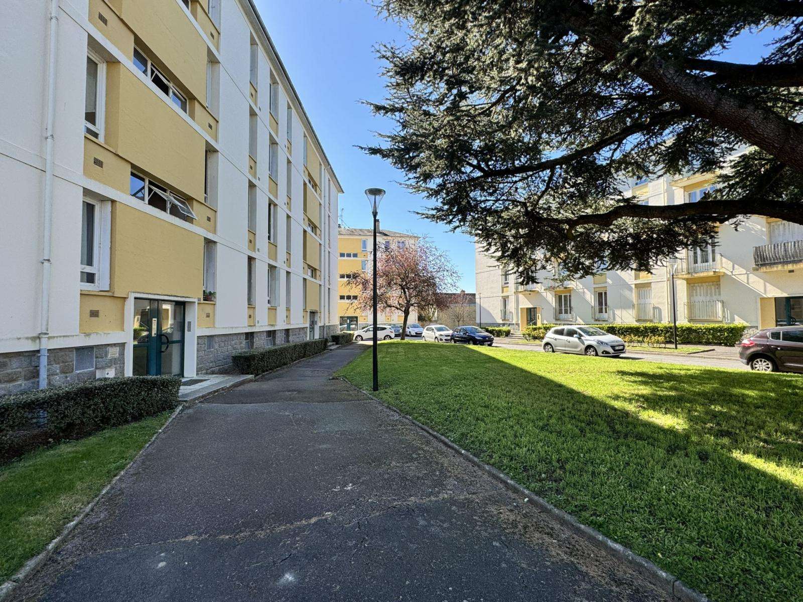 Vente Appartement 3 pièces à Alençon (61000) : à vendre 3 pièces / 60m² ...