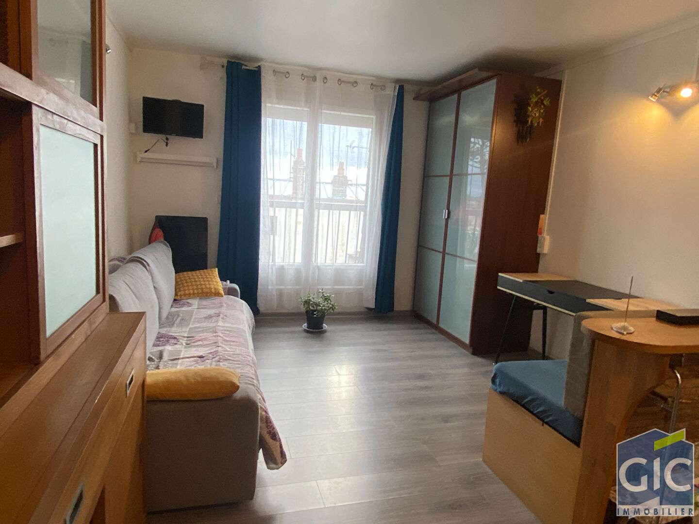 Vente Appartement Studio à Merville-Franceville-Plage (14810) : à ...