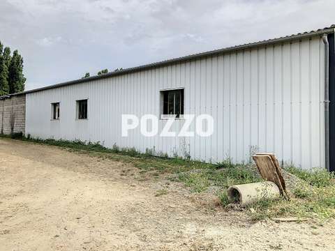 Vente Bureaux et commerces à Lingreville (50660) : à vendre / 500m² ...
