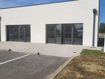 Vente Bureaux et commerces à Magné (79460) : à vendre / 425m² Magné