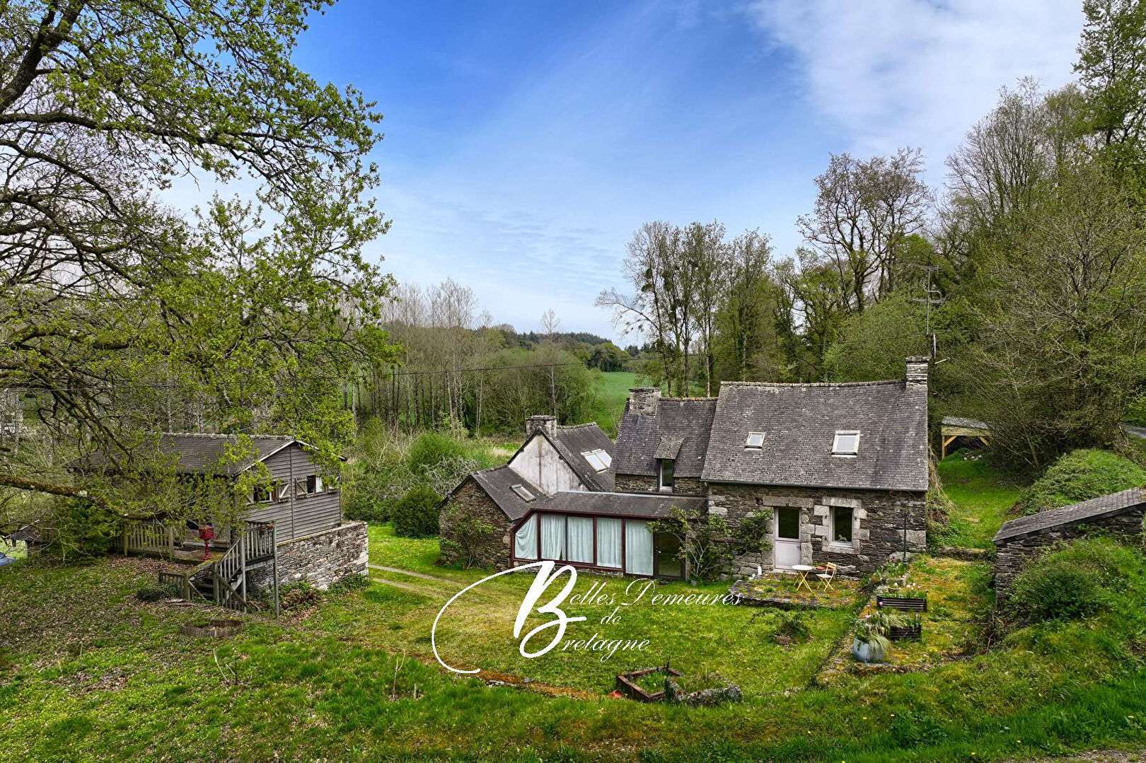 Vente Longère et corps de ferme à Corlay (22320) : à vendre / 128m² Corlay