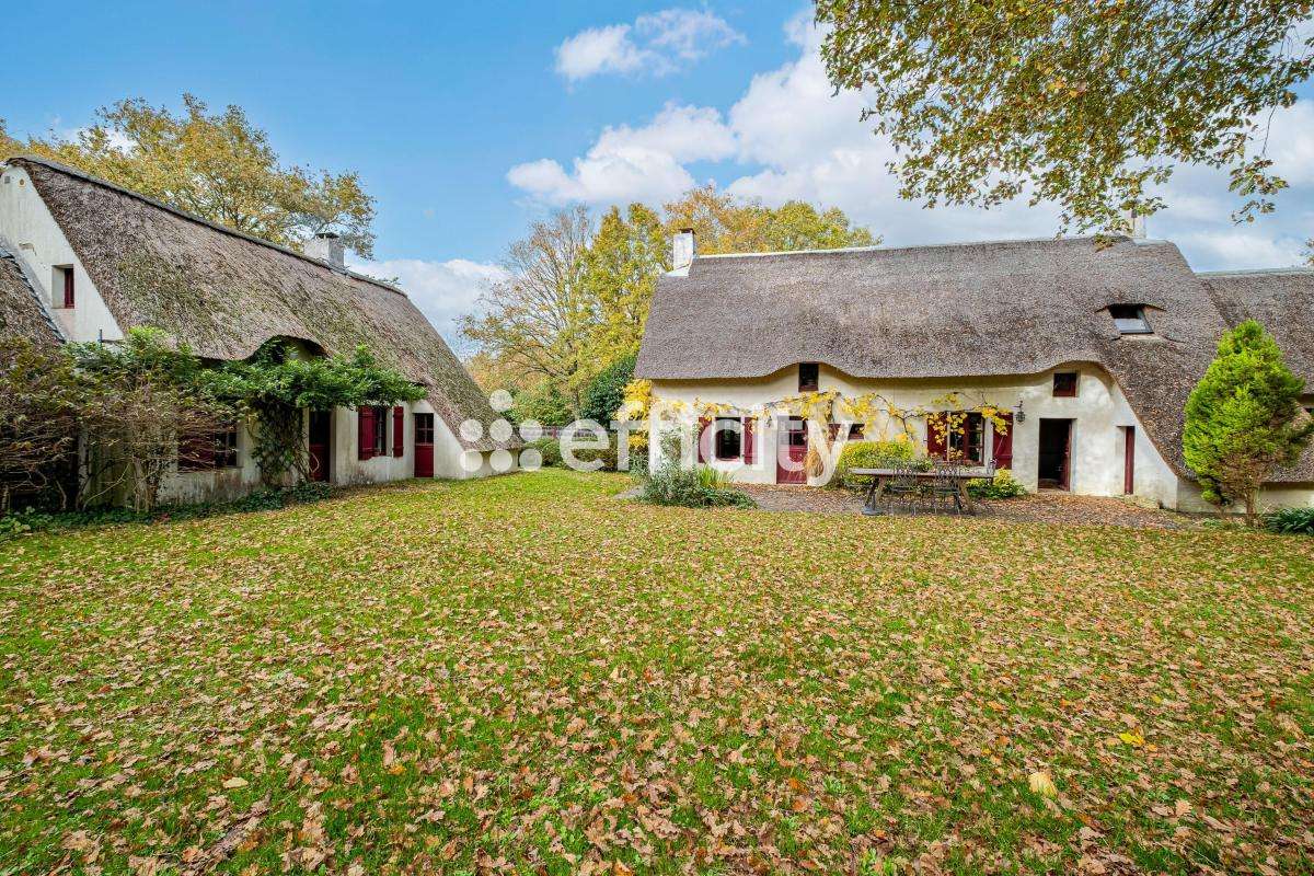 Corps De Ferme A Vendre