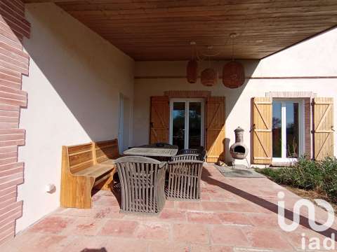 Maison avec Balcon ou Terrasse à vendre à Ambres