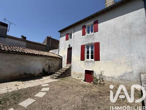 Vente Maison à Chef-Boutonne (79110) : à vendre / 61m² Chef-Boutonne
