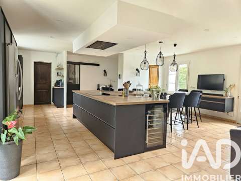 Vente Maison Piscine à Cognac (16100) : à vendre Piscine / 193m² Cognac