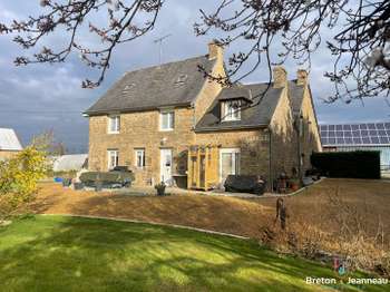 Maison avec Panneaux solaires à vendre à Gorron