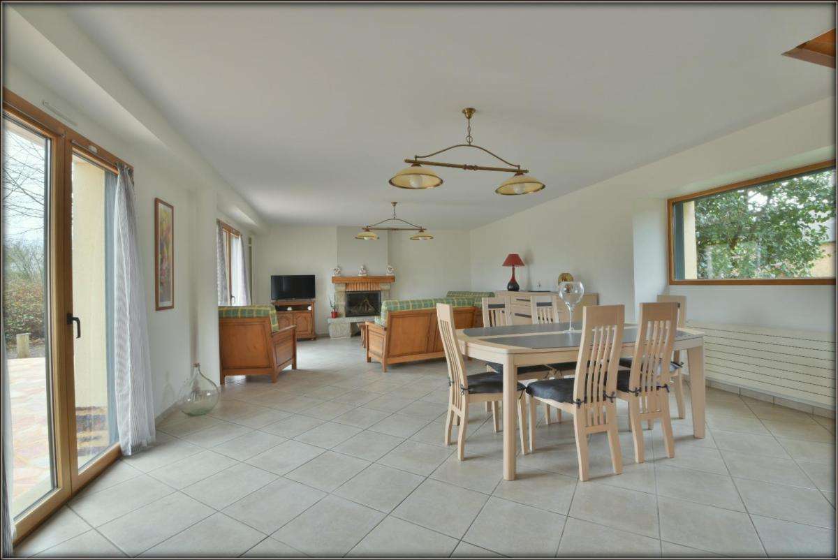 Vente Maison au Rheu (35650) : à vendre / 210m² Le Rheu