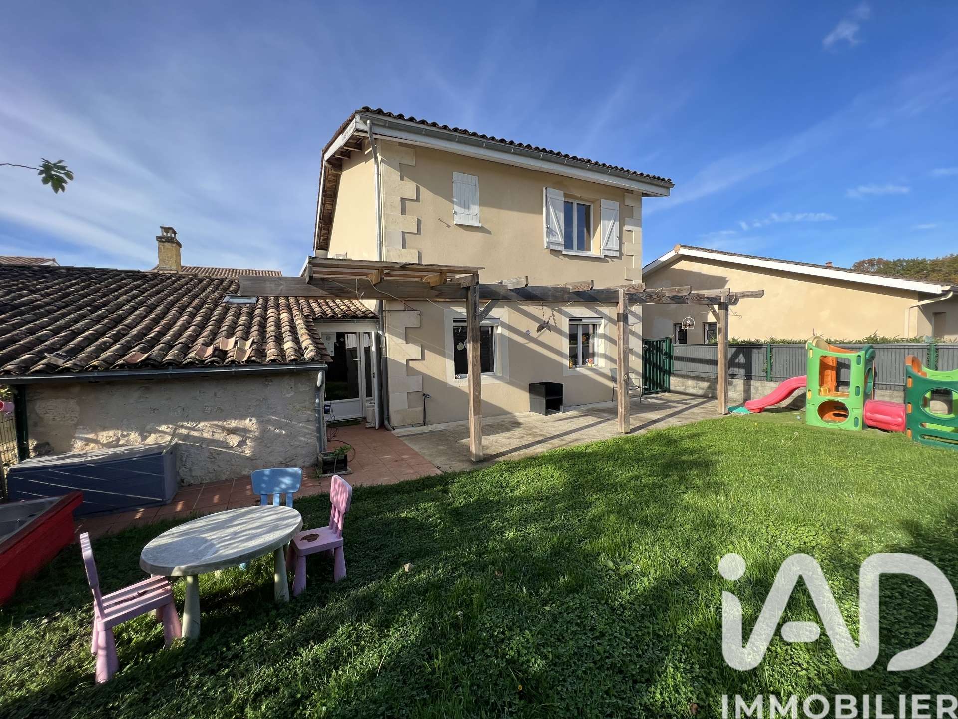 Vente Maison à Pompignac (33370) : à vendre / 106m² Pompignac