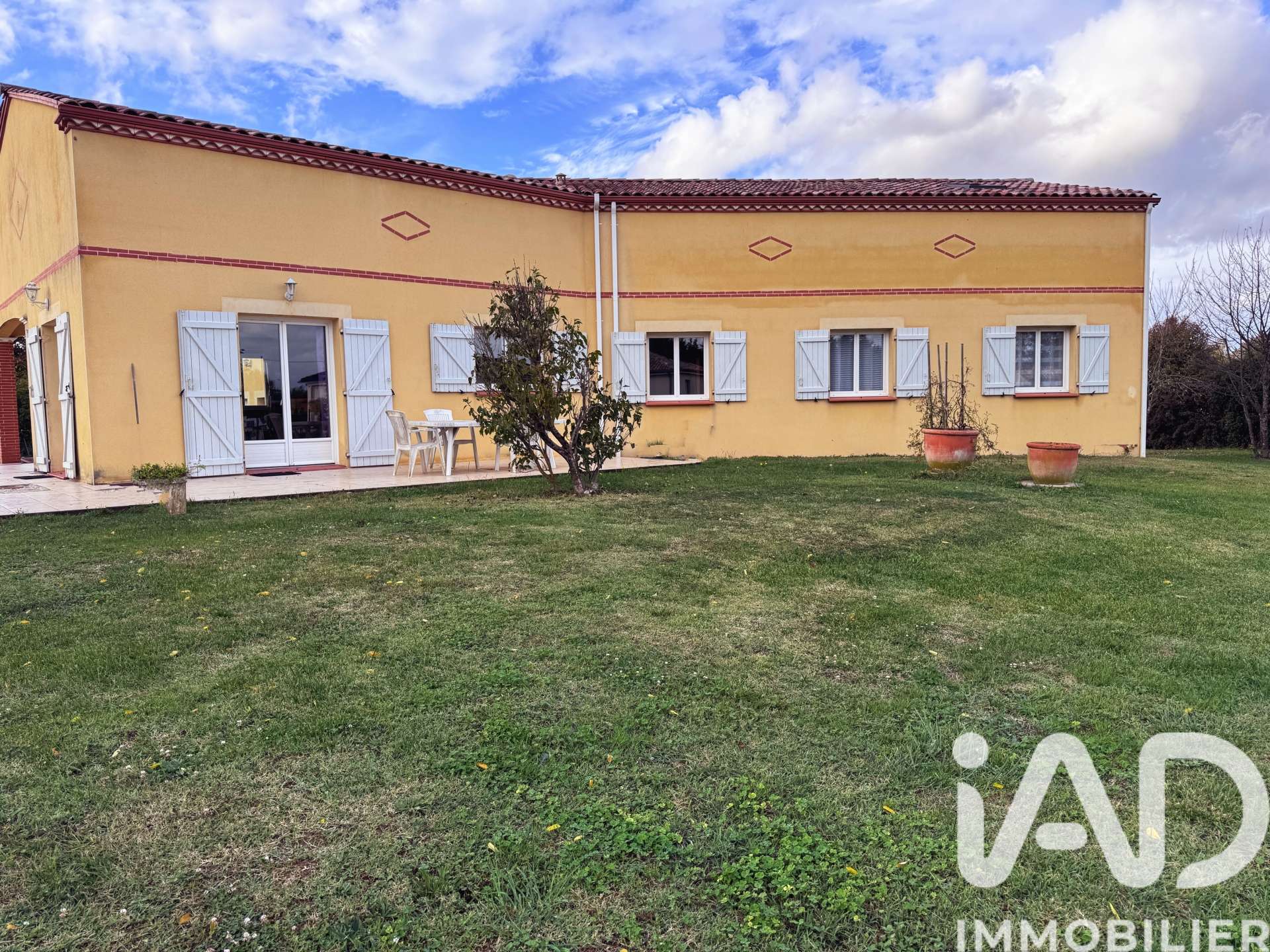 Vente Maison à Saint-Etienne-de-Tulmont (82410) : à vendre / 202m² ...