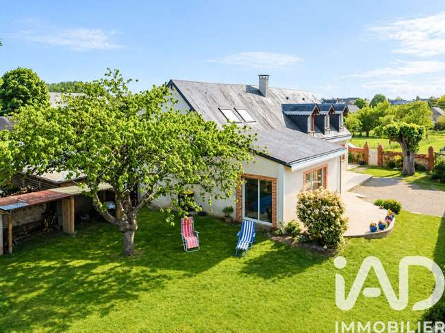 Avant l’ouverture de la cueillette, cette ferme équestre propose une ...